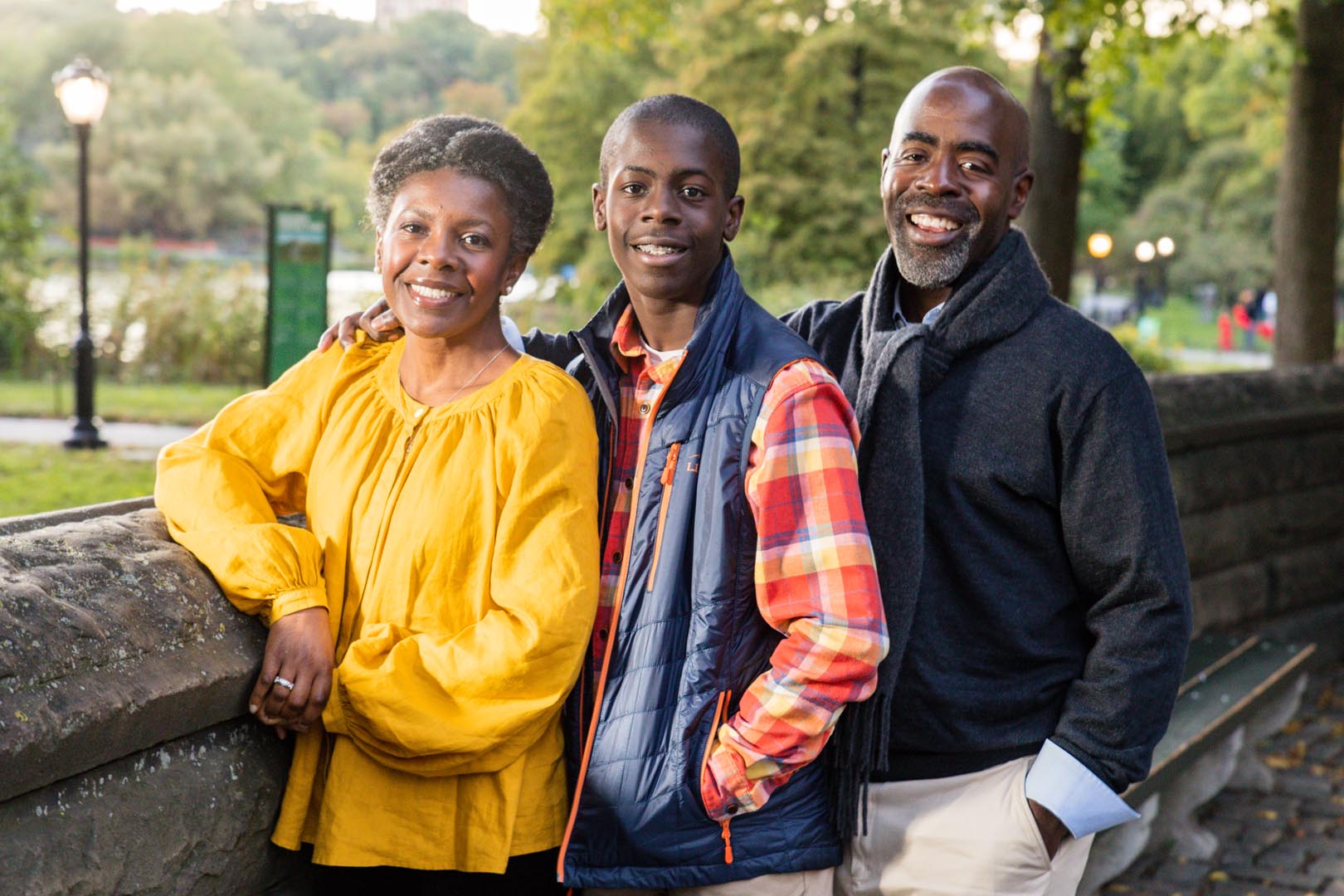 The Psychology of Family Photos: How Seeing Ourselves Together ...