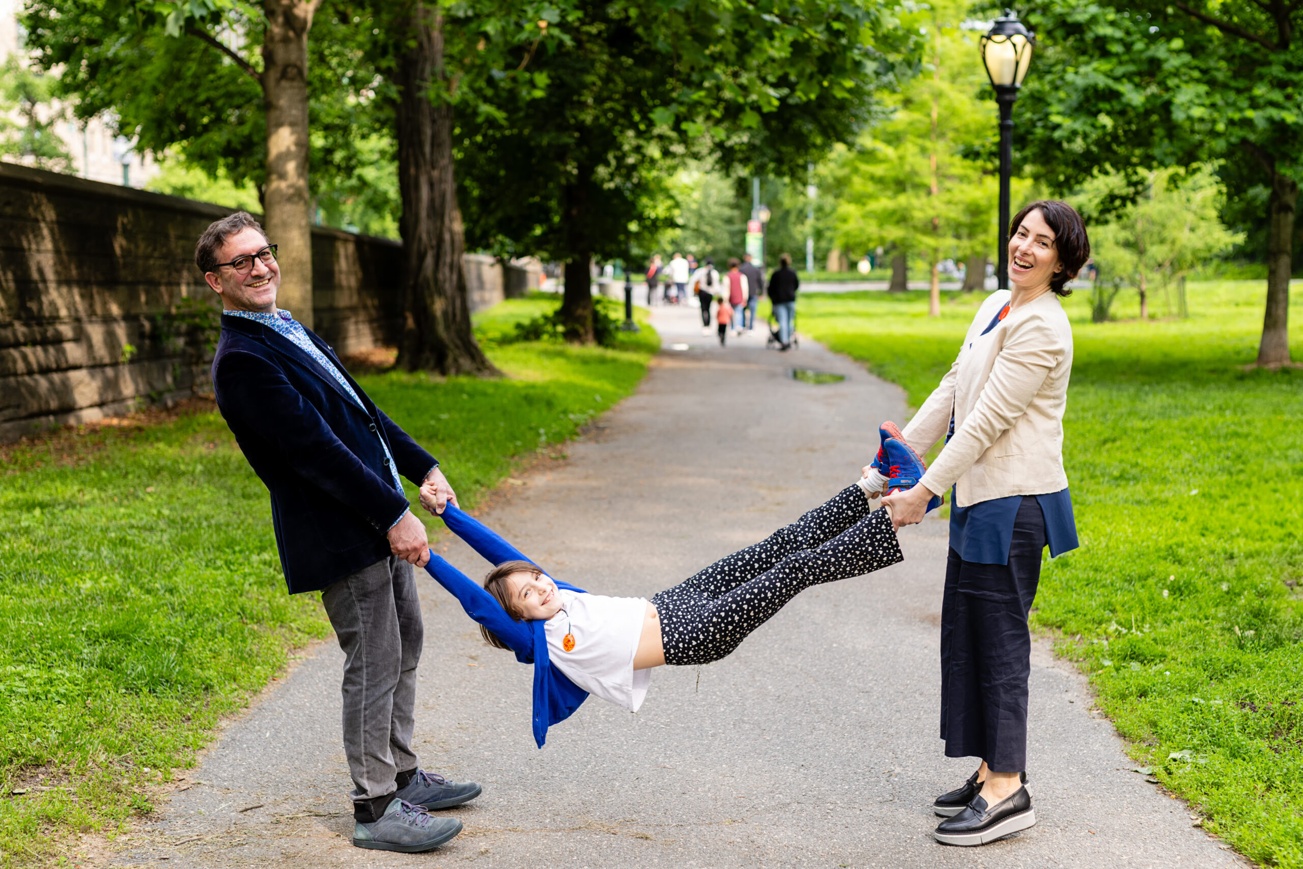 Making Family Photos Fun for Kids (and Stress-Free for Parents ...